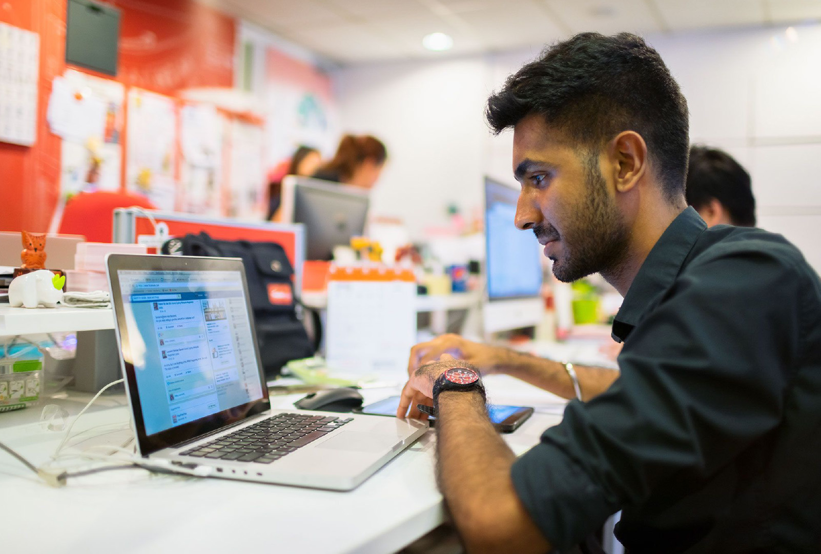 Managing Personal Security - MyDigitalWorld - Mena - English