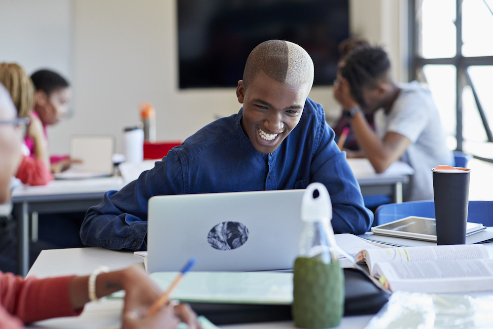 Digital Identity and Online Reputation - MyDigitalWorld - SSA - English